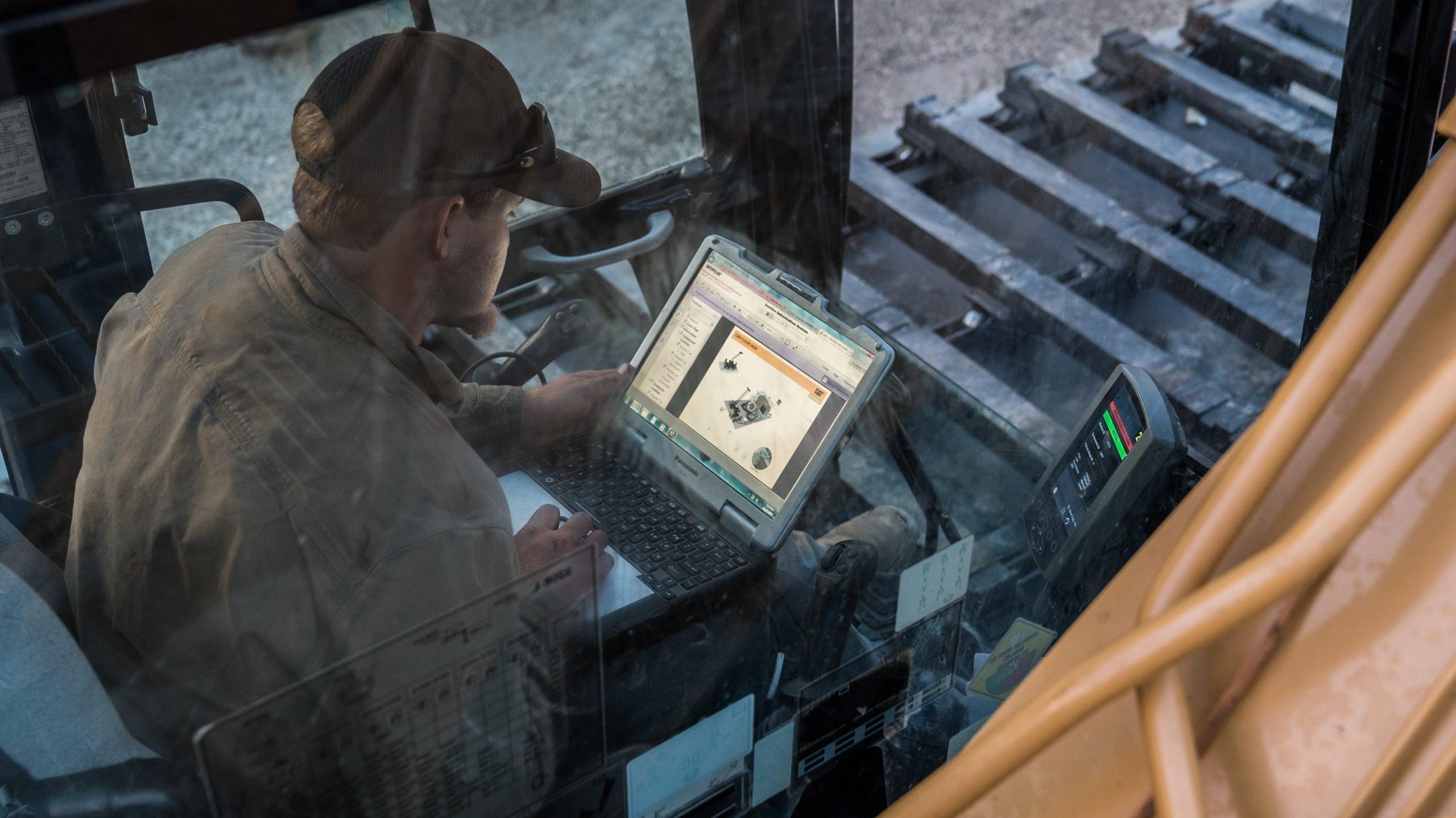 SERVICE THAT MATTERS - Houston Heavy Machinery