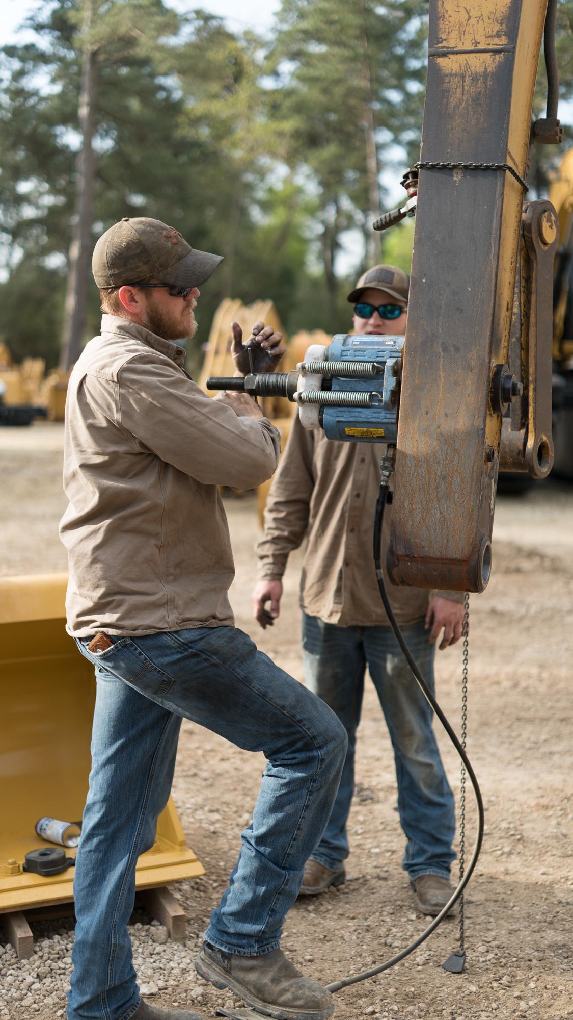 Service - Houston Heavy Machinery